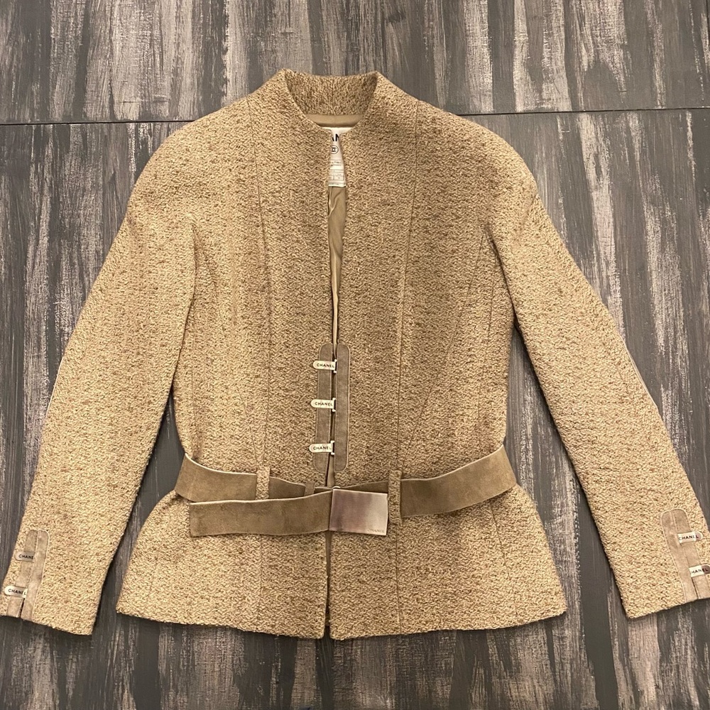 Chanel. Vintage 1999 Tweed Belted Boucl Jacket - Gem